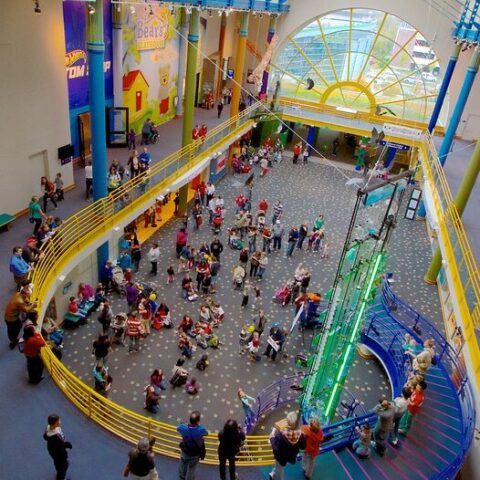 The Children’s Museum of Indianapolis is the world’s largest children’s ...